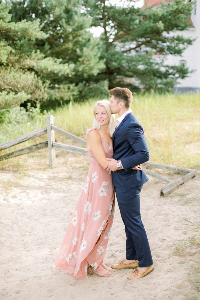 Lexi + Kane | Lake Michigan Beach + Lighthouse Engagement Session ...