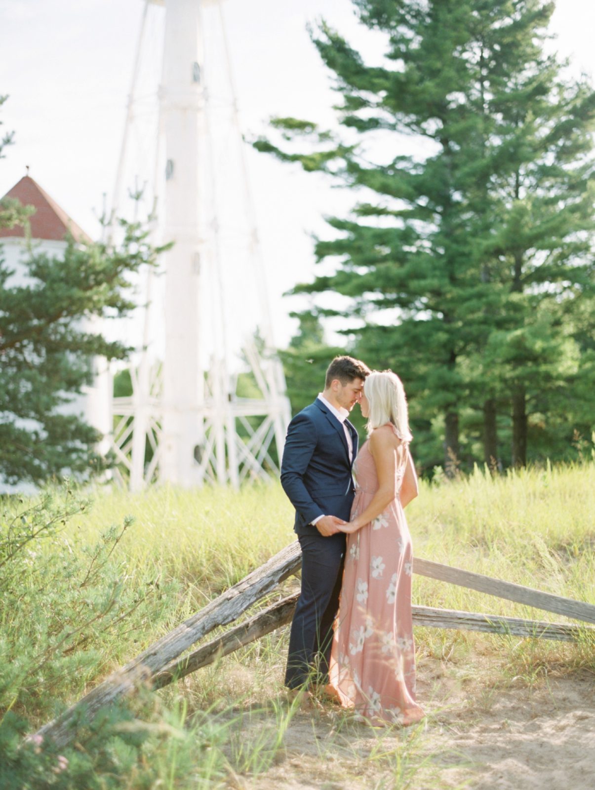 Lexi + Kane | Lake Michigan Beach + Lighthouse Engagement Session ...
